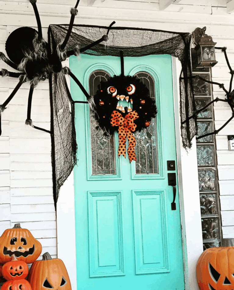 25 Spooktacular Halloween Door Decorations to Wow Trick-or-Treaters and ...